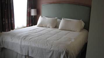Ferro/tábua de engomar, Wi-fi grátis, roupa de cama fornecida