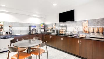 Café da manhã continental grátis todos os dias