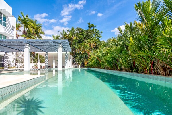201 Lake Street Apartments - Cairns