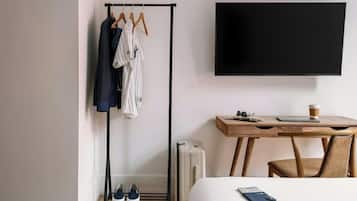 Internet com fios grátis, roupa de cama fornecida