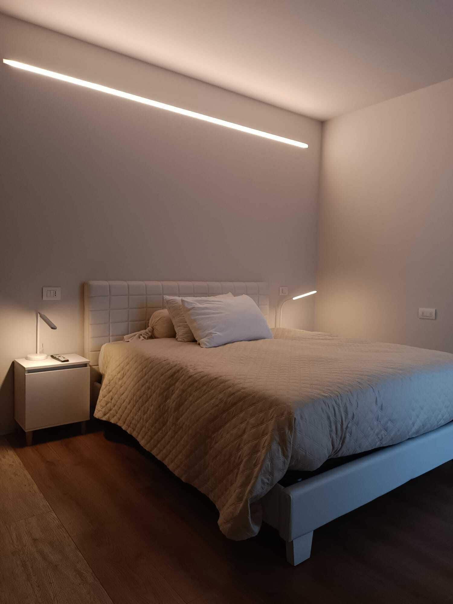 Quarto duplo luxo | Escrivaninha, roupa de cama