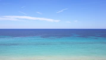 Na praia