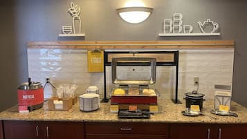 Pequeno-almoço tipo buffet diário incluído