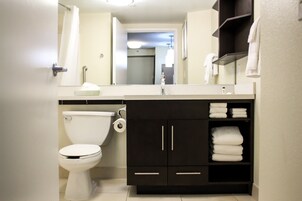 Suite, 1 quarto (1 Queen) | Comodidade do quarto