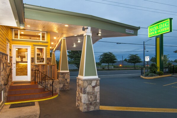 Book Nordic Inn & Suites in Portland | Hotels.com