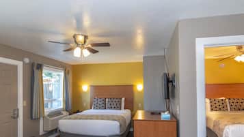 Suite, 2 camas queen-size, não fumadores | 1 quarto, roupa de alta qualidade, ferro/tábua de engomar, Wi-fi grátis