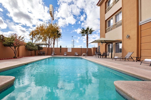 La Quinta By Wyndham Cd Juarez Near Us Consulate - El Paso