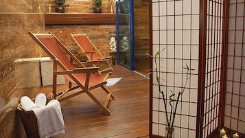 Sauna, banheira de hidromassagem, tratamentos corporais