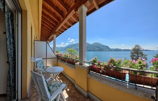 Quarto Duplo ou Twin Standard, vista para o lago | Varanda