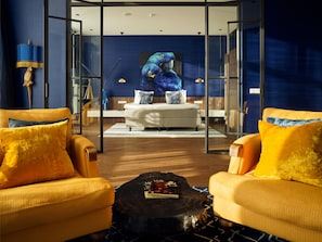 SUITE T1 - Suite op hoogste etage  | Roupa hipoalergénica, minibar, cofre com capacidade para portátil 