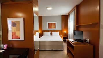 Quarto triplo superior | Frigobar, cofres nos quartos, cortinas blackout, quartos à prova de som
