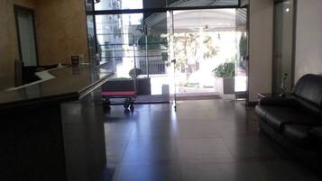 Entrada (vista interior)