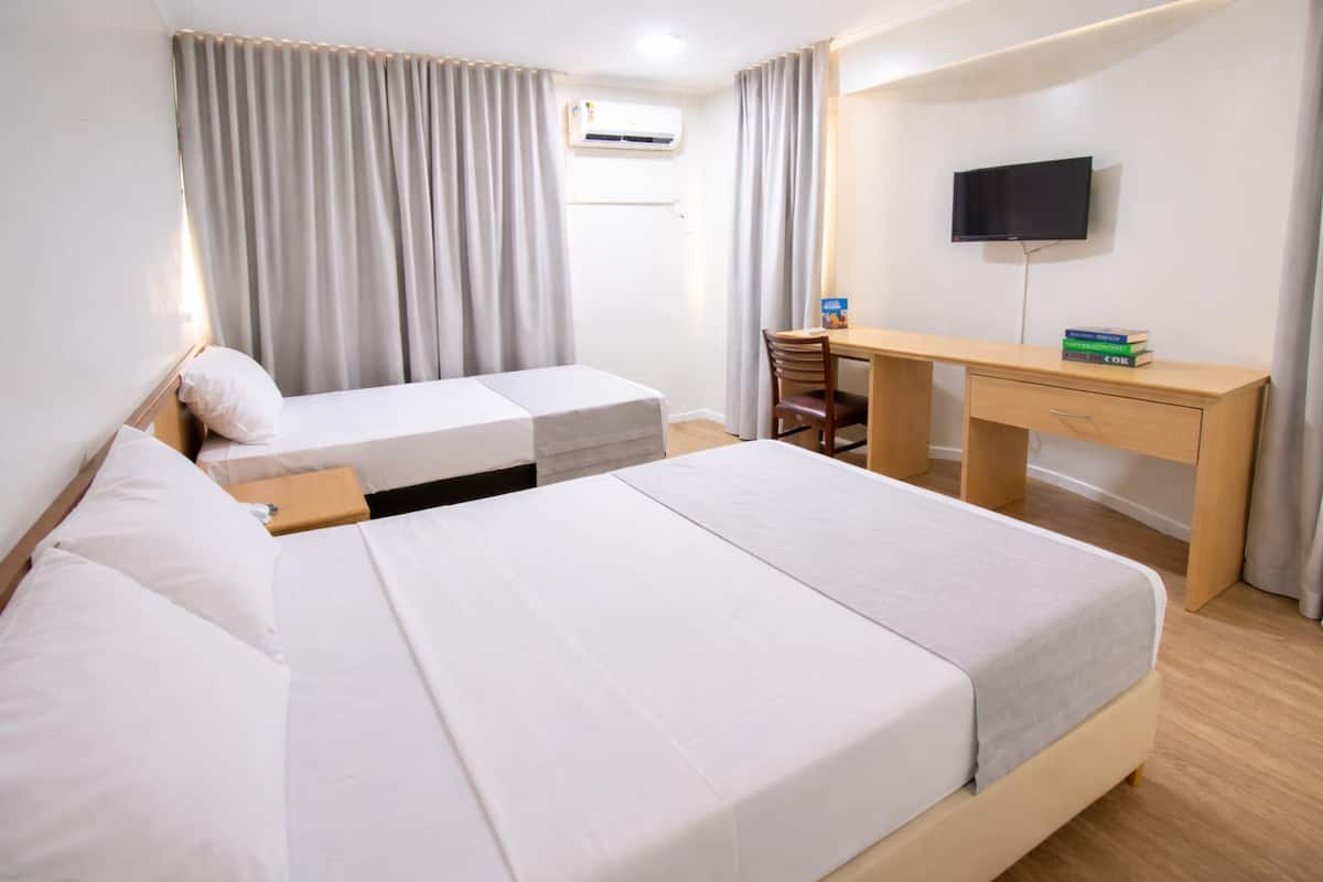 Minibar, cofre no quarto, cortinas/cortinados opacos, Wi-fi grátis