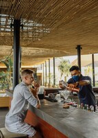 3 restaurantes, almoços servidos 