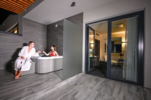 Quarto superluxo | Escrivaninha, espaço de trabalho para notebook, cortinas blackout