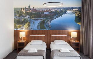 Quarto Twin Standard | Roupa de alta qualidade, secretária 