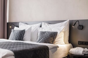 Quarto luxo | Roupas de cama antialérgicas, camas com colchões pillow-top