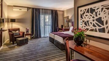 Quarto superior | 1 quarto, cofres nos quartos, escrivaninha