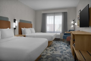 Quarto, 2 camas queen-size, não fumadores | Roupa de alta qualidade, secretária