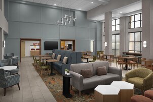 Pequeno-almoço self-service diário incluído 