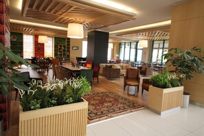 Café da manhã, almoço e jantar