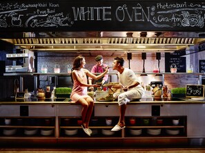2 restaurantes, pequenos-almoços servidos, cozinha tailandesa 