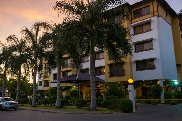 Sea Cliff Court - Dar es Salam