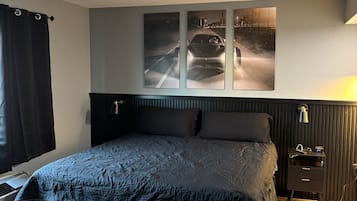 Suite, 1 cama king-size e sofá-cama | Secretária adequada para computadores portáteis, ferro/tábua de engomar