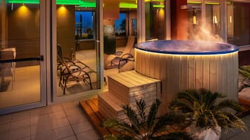 Sauna, banheira de hidromassagem, banho turco, hammam