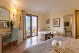 1 quarto, roupa de alta qualidade, edredões de penas