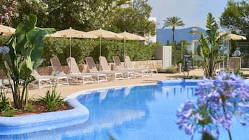 Piscina interna, piscina externa