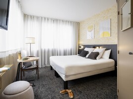 Quarto casal standard, 1 cama de casal | Individualmente decorados, escrivaninha, cortinas blackout
