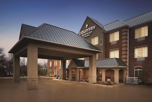 Country Inn & Suites By Radisson, Valparaiso, In - Valparaiso, IN