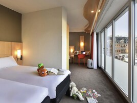 Quarto Duplo Familiar | Secretária, quartos insonorizados, ferro/tábua de engomar, Wi-fi grátis