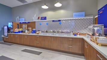 Café da manhã continental grátis todos os dias