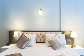 Quarto superior | Roupas de cama premium, frigobar, cofres nos quartos, escrivaninha