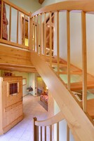 Roupas de cama premium, edredons de pluma, frigobar, cofres nos quartos