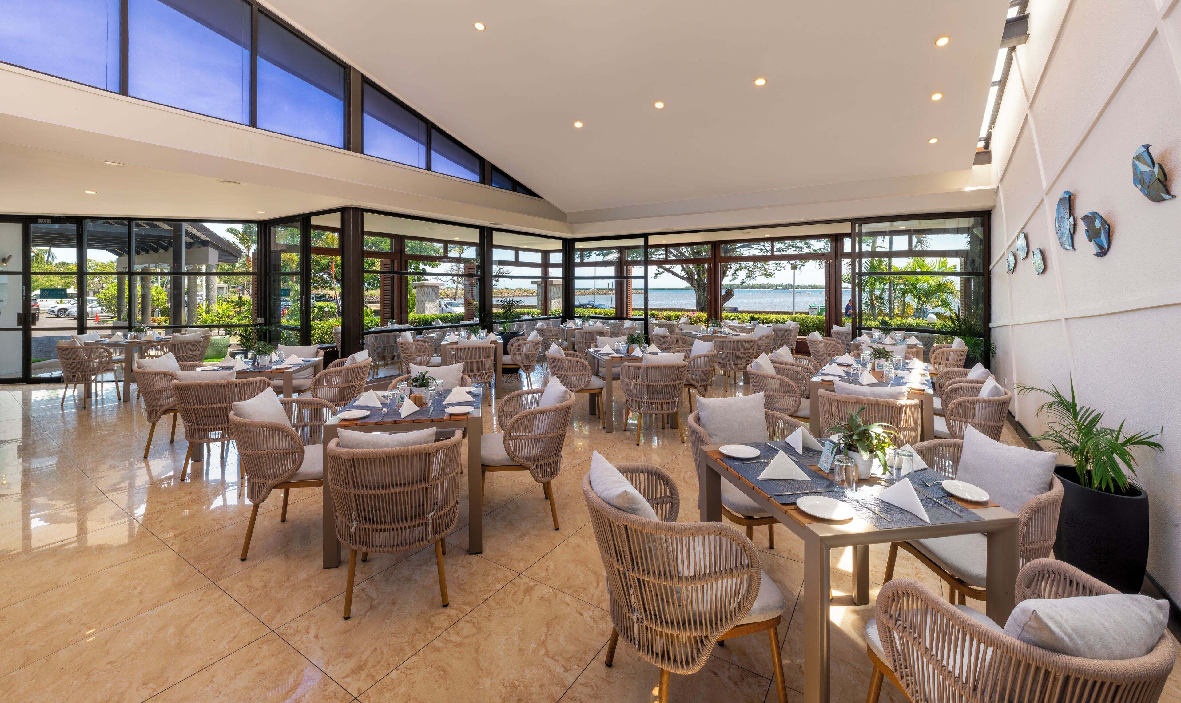 Café da manhã com buffet todos os dias (FJD 35 por pessoa) 