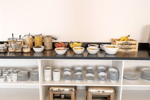 Pequeno-almoço tipo buffet diário incluído 