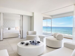 Amirandes White Suite | Roupa hipoalergénica, minibar, cofre com capacidade para portátil 