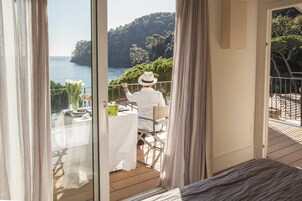 Suite, banheira de hidromassagem grande (Two levels) | Vista do quarto