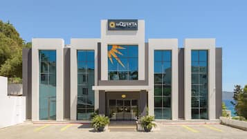 Fachada da propriedade