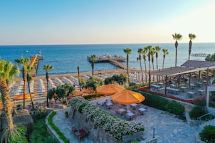 Pequenos-almoços, almoços, jantares servidos, cozinha internacional