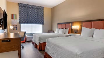 Quarto | Roupas de cama premium, escrivaninha, cortinas blackout