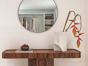Luxury Family Suite Sharing Pool Balcony | Roupas de cama premium, frigobar (abastecido com alguns itens grátis)
