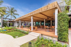 2 restaurantes, pequenos-almoços servidos, cozinha internacional