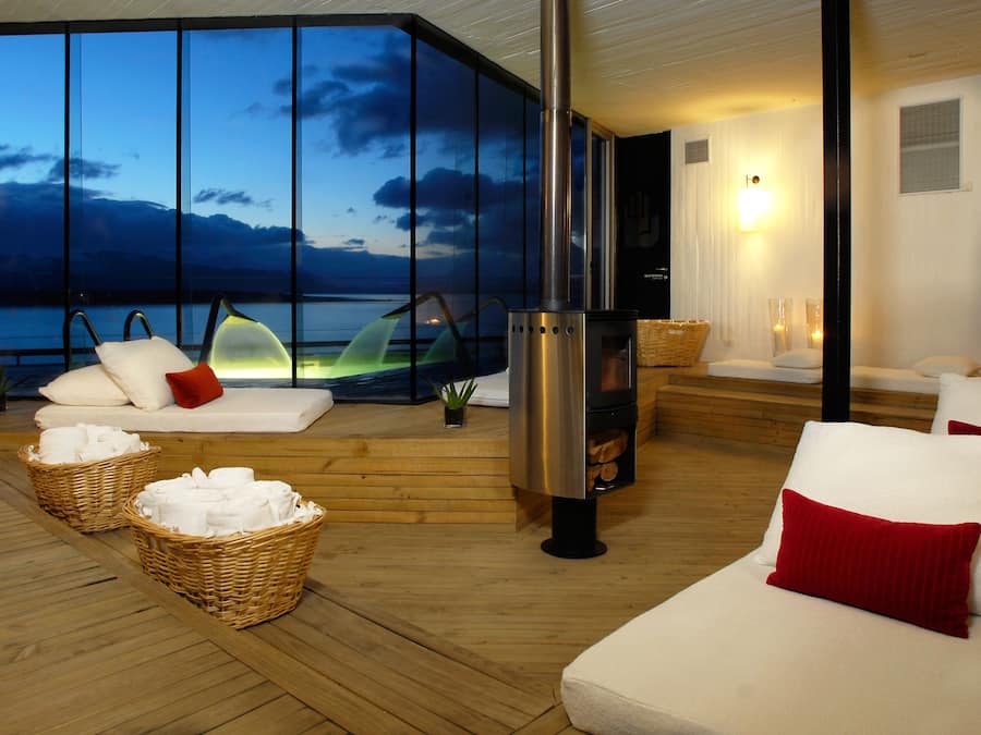 Tratamentos corporais, 1 sala de tratamento, massagens