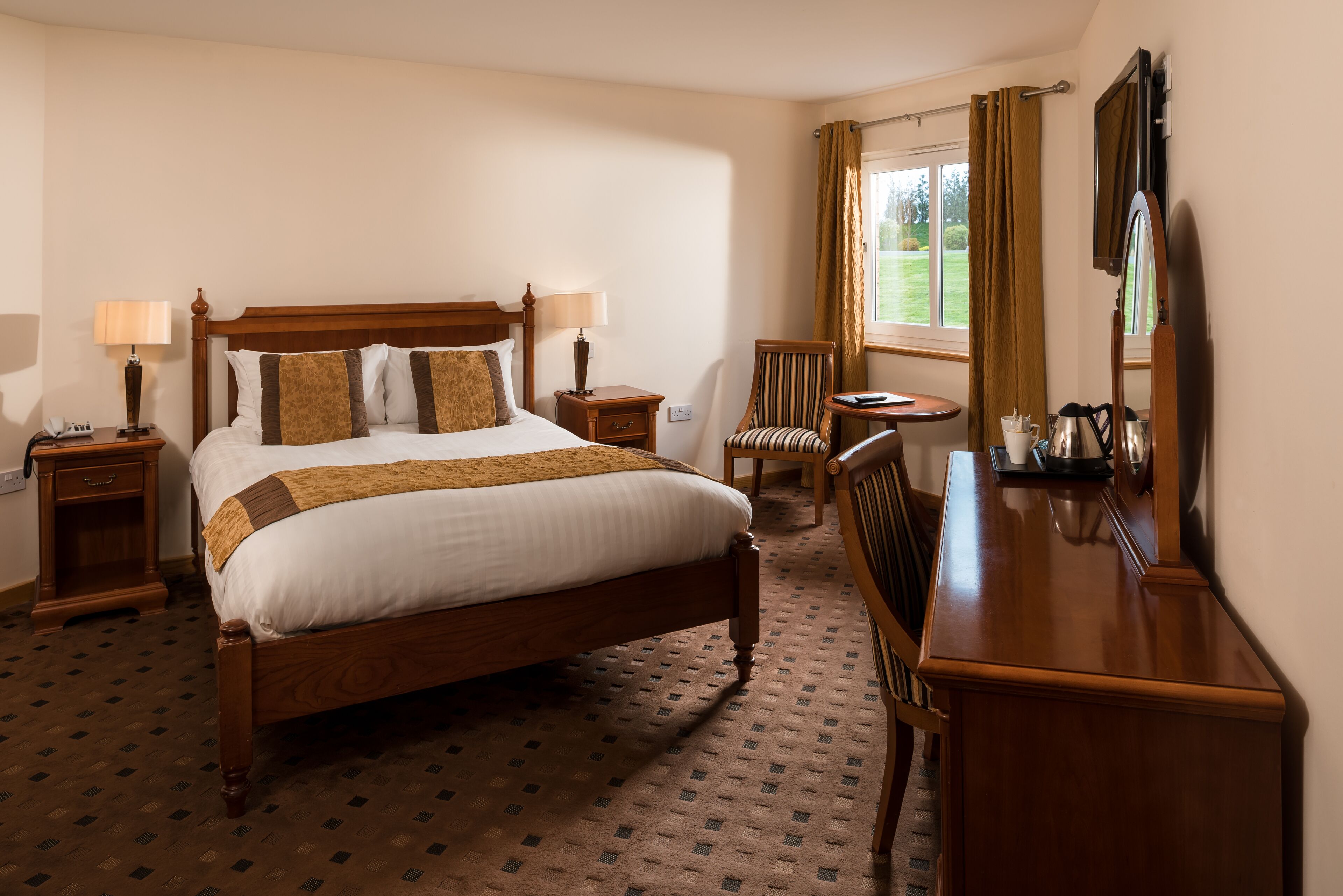 Radstone Hotel - Larkhall | Hotels.com