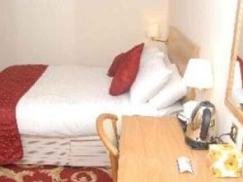 Ferro/tábua de engomar, Wi-fi grátis, roupa de cama fornecida 