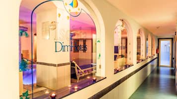 Sauna, banheira de hidromassagem, hammam, tratamentos corporais